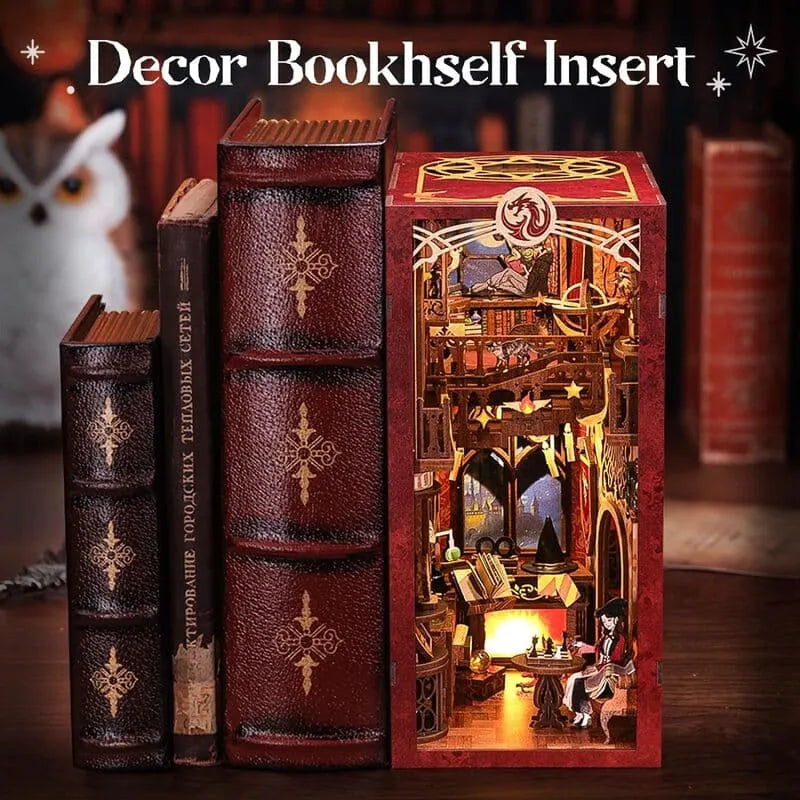 Flame Common Room: Sorcery Miniature Scene LED Book Nook Kit